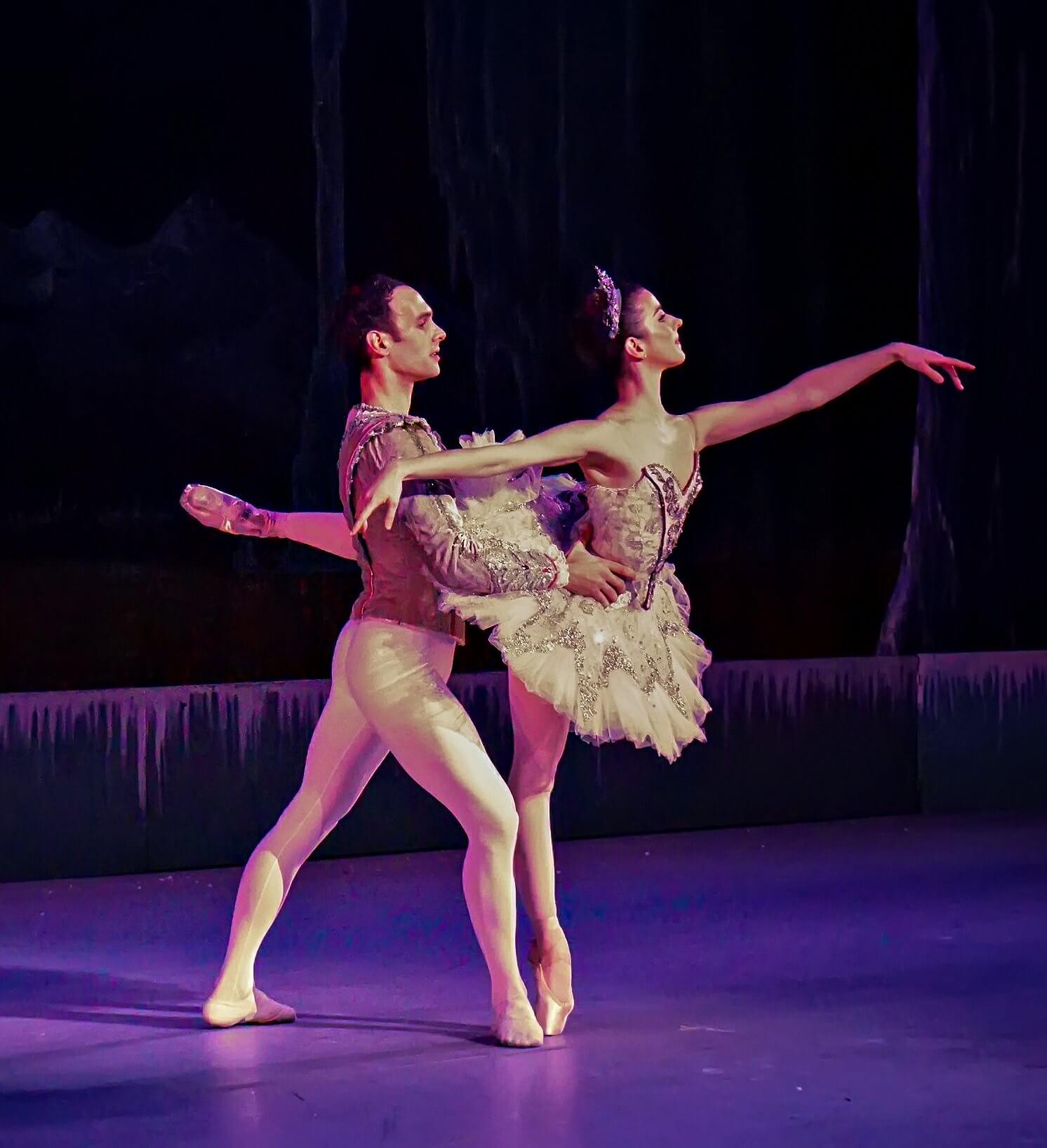 San Francisco Ballet’s Julia Rowe Graces The Nutcracker Stage | The ...